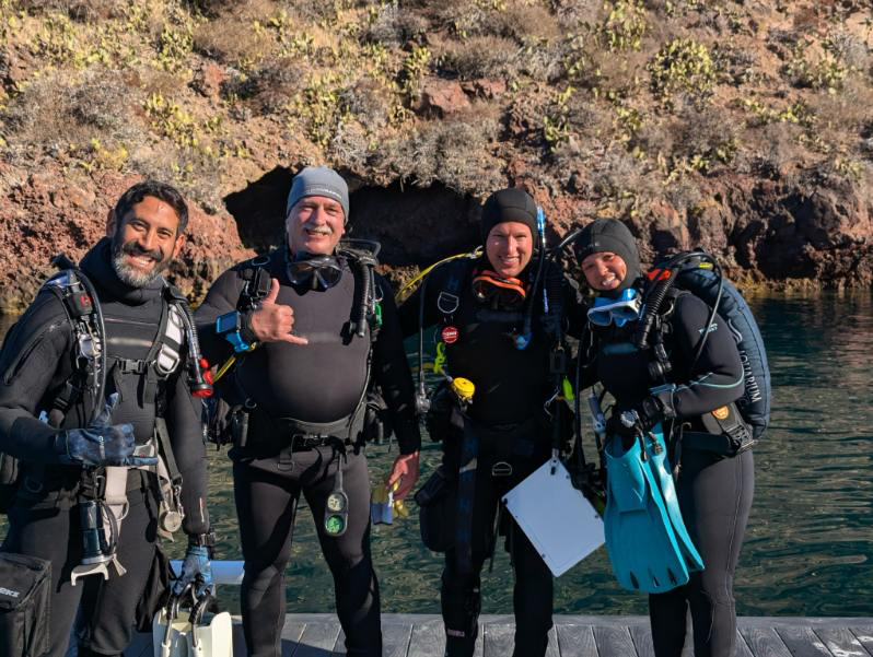 Aquarium Dive Volunteers Help Further Knowledge on Our Ocean | Aquarium ...